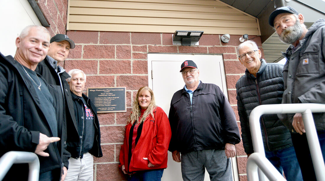 Commemorating | News, Sports, Jobs - The Herald Star